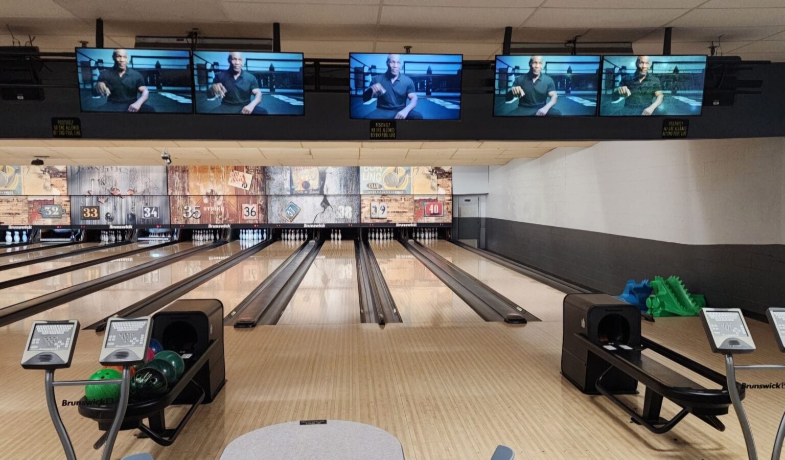 Bowling Memphis: Fun Indoor Activities This Summer - We Are Memphis
